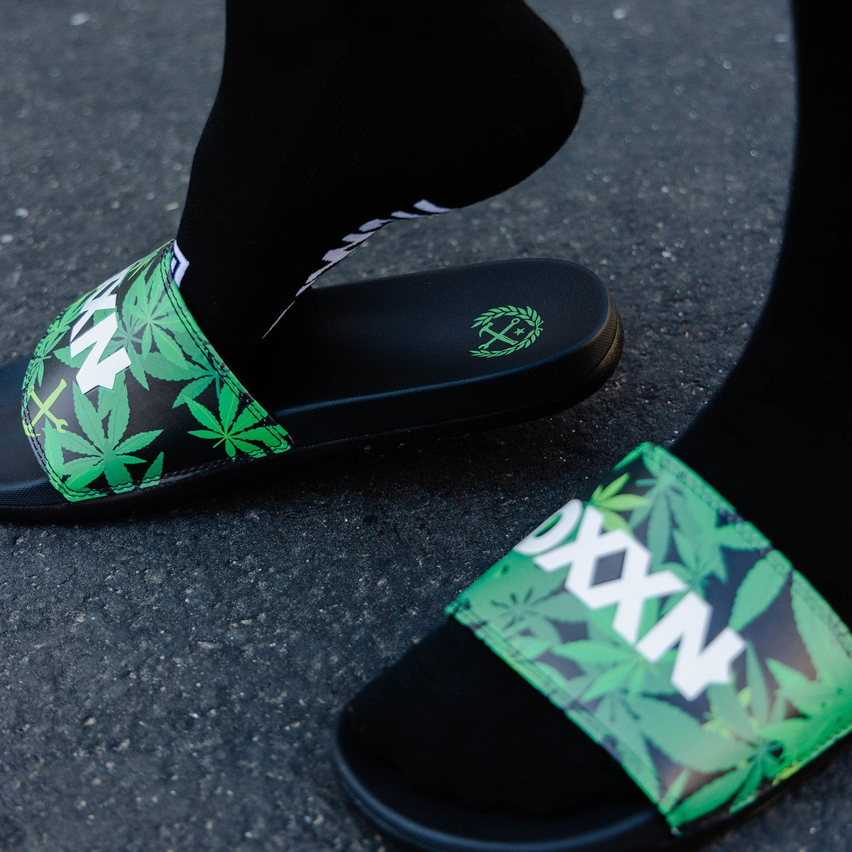 Green Room Slides | Dixxon Flannel Co.